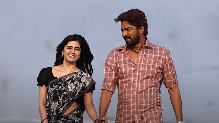 ‘Ade Nenu Asalu Lenu’ from Bachchala Malli is a soft yet rousing melody