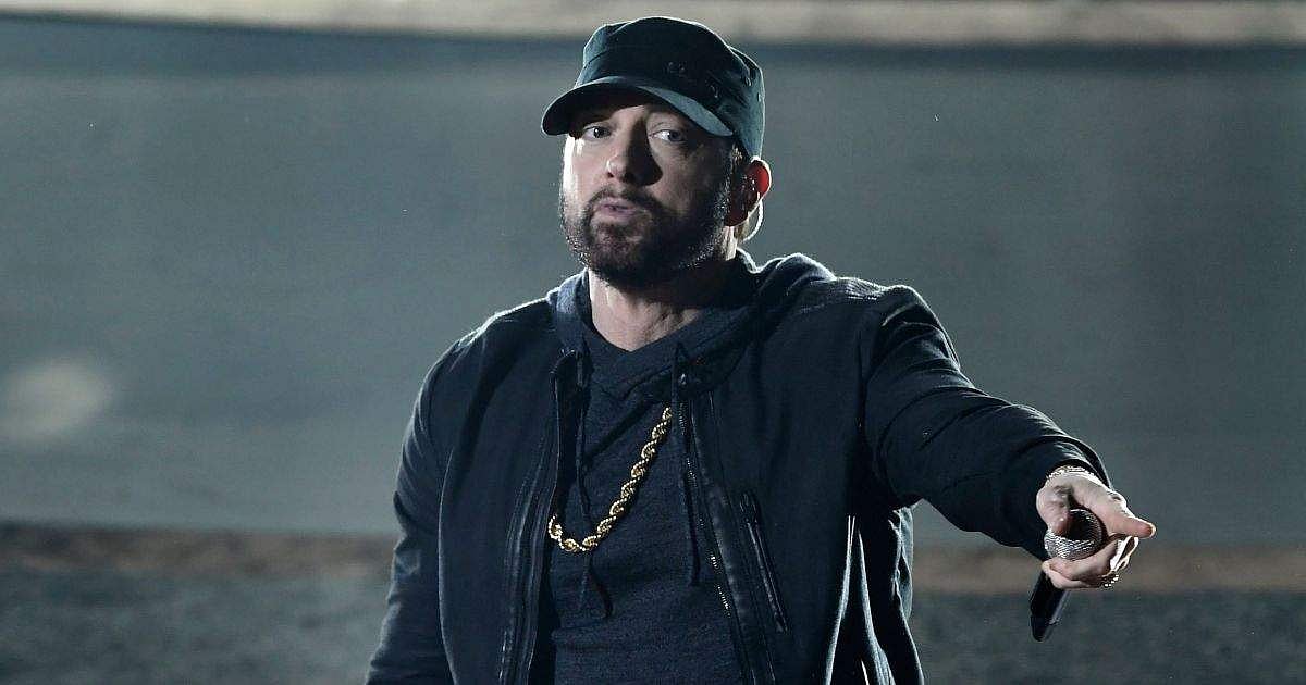 Eminem opens up about his surprise performance of Lose Yourself at ...