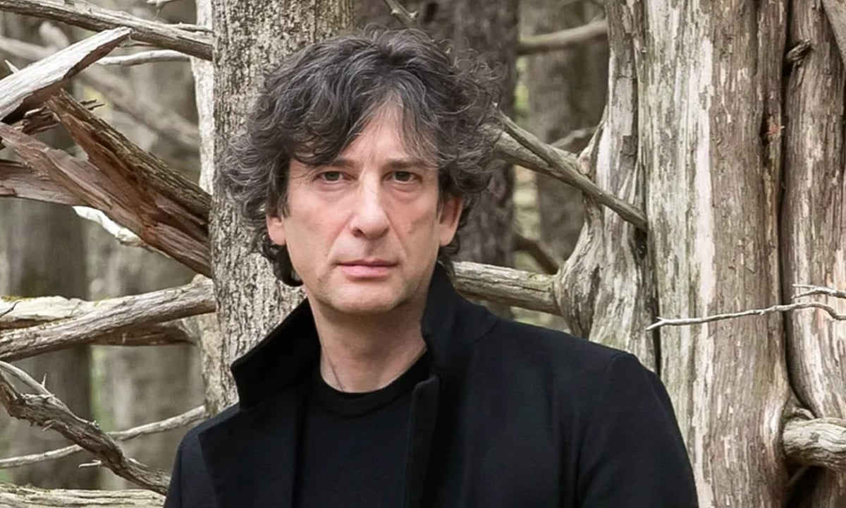 Neil Gaiman shuts down rumours of Sandman cancellation despite Warner ...
