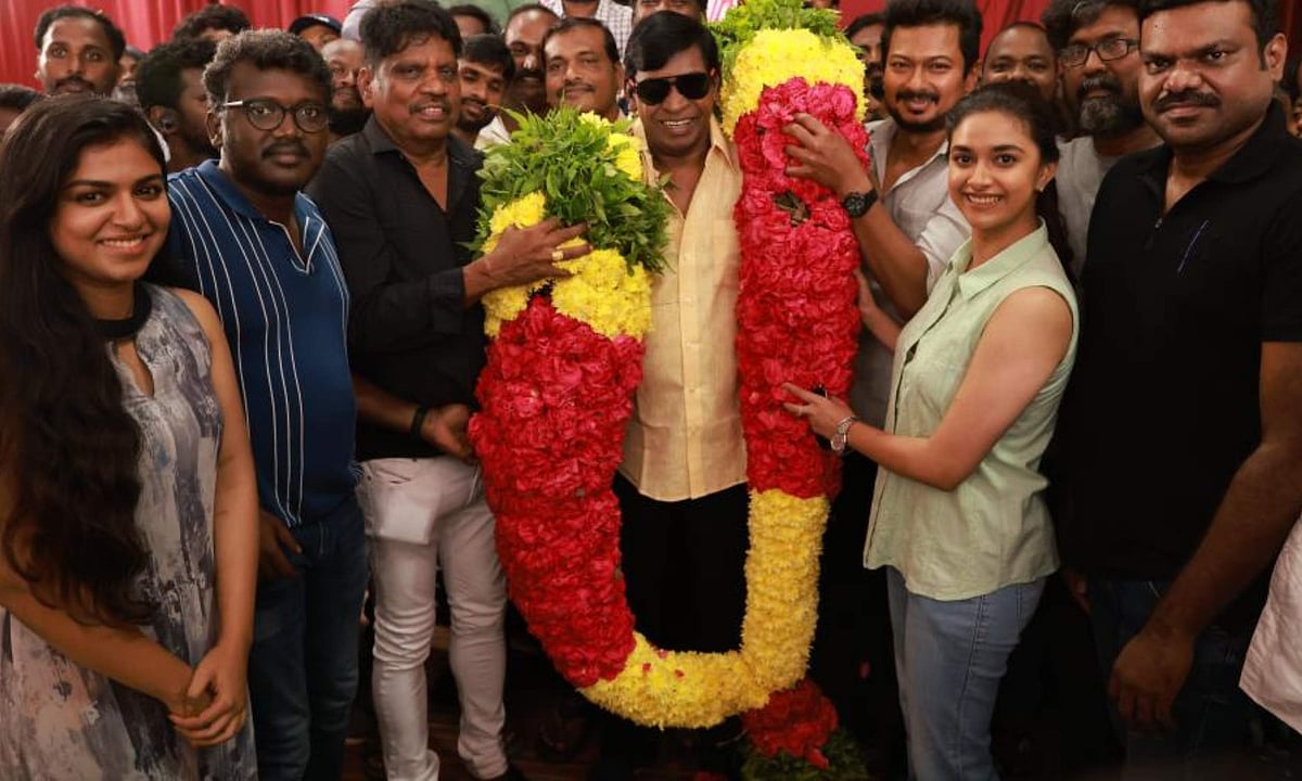 Vadivelu celebrates his birthday on the sets of Maamannan